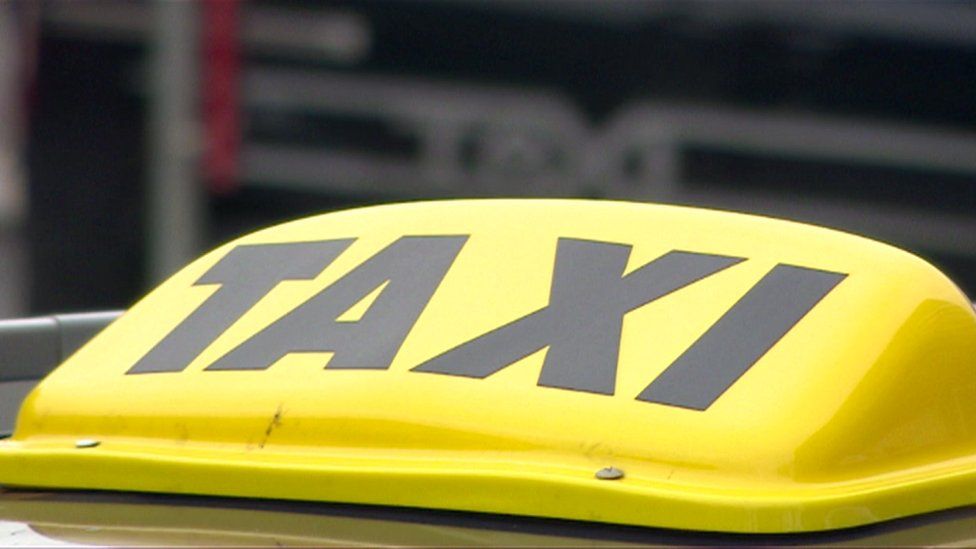 Wychavon cab drivers' fare increase request backed - BBC News