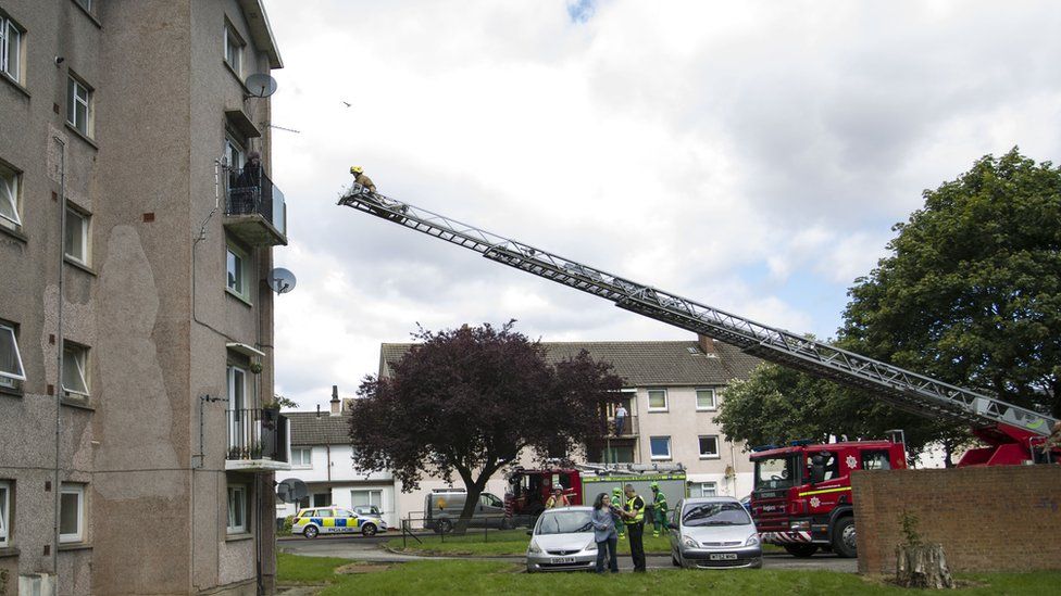Dozen with smoke inhalation after fire in Edinburgh block of flats ...