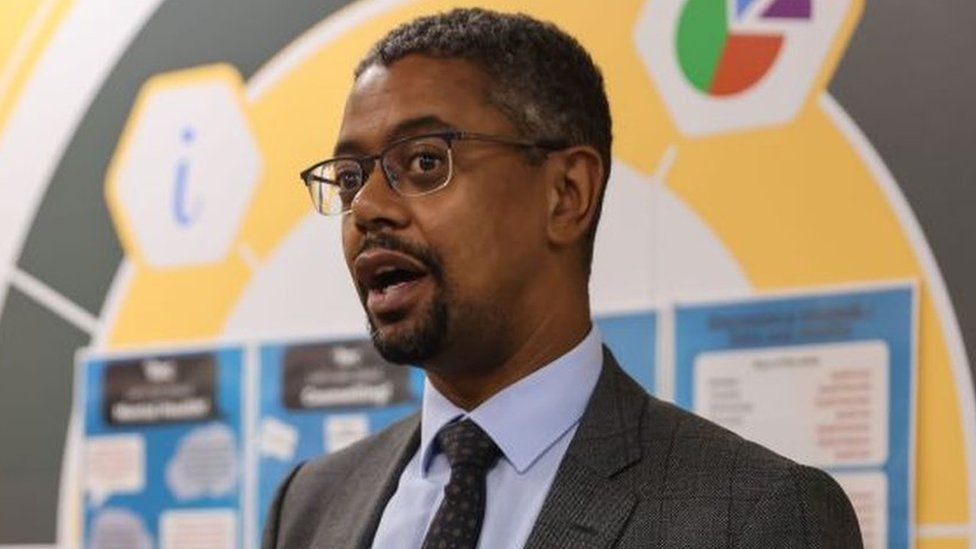 20mph: Labour hopeful Vaughan Gething promises public say - BBC News