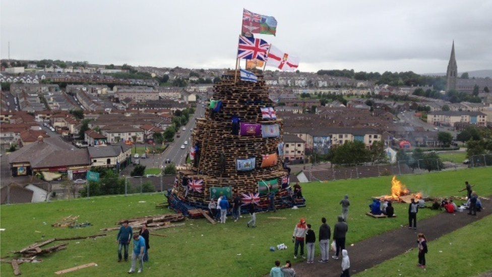 Mark H Durkan considers licensing all bonfires in Northern Ireland ...