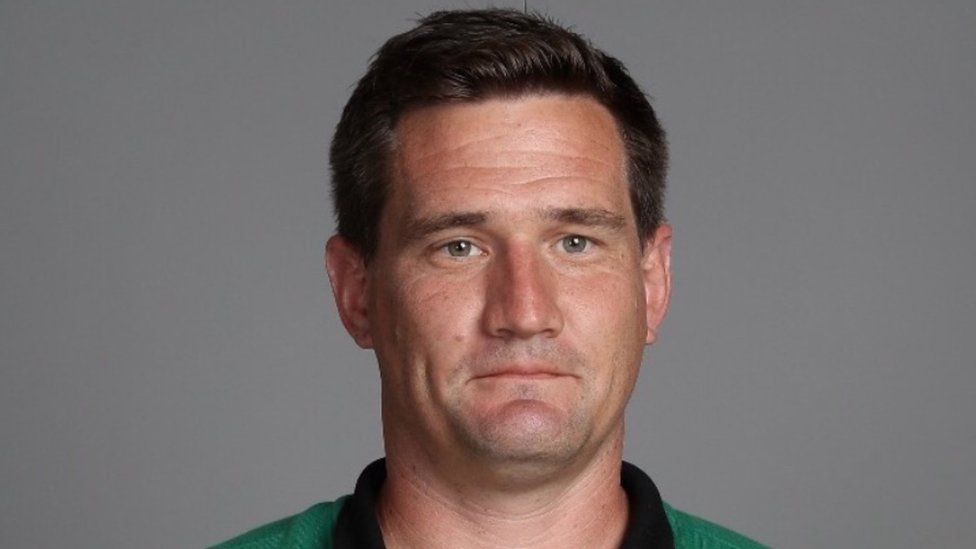 Fuel supply: 'I'm at an Airbnb this week to avoid fuel queues' - BBC News