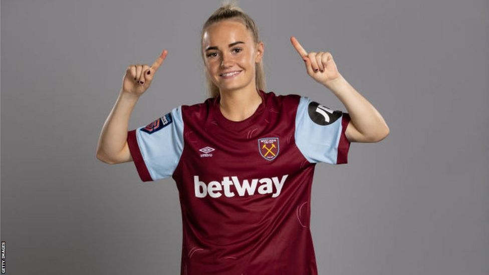 WSL transfer deadline day: Emma Sanders answers your questions - BBC Sport