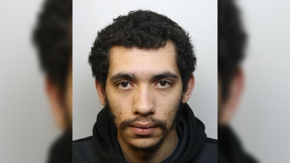 Bristol: Man jailed for causing bus to crash into Bishopsworth house - BBC News