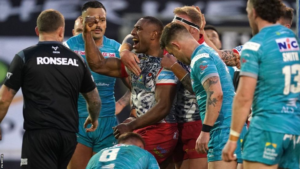 Super League: Leigh Leopards 20-6 Leeds Rhinos - Edwin Ipape tries help ...