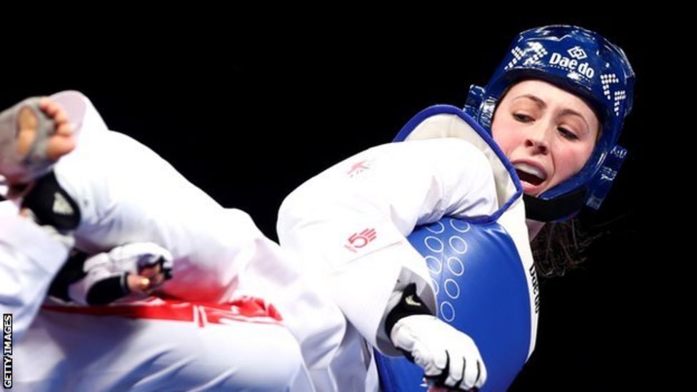 Jade Jones retains European taekwondo title in Bosnia - BBC Sport