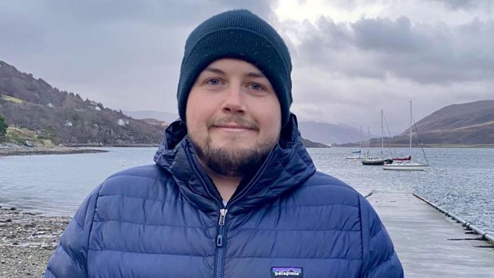 The story behind Ullapool's dance music club nights - BBC News