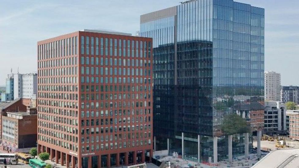 Reading: Fire hit tower has commitment from new office tenants - BBC News