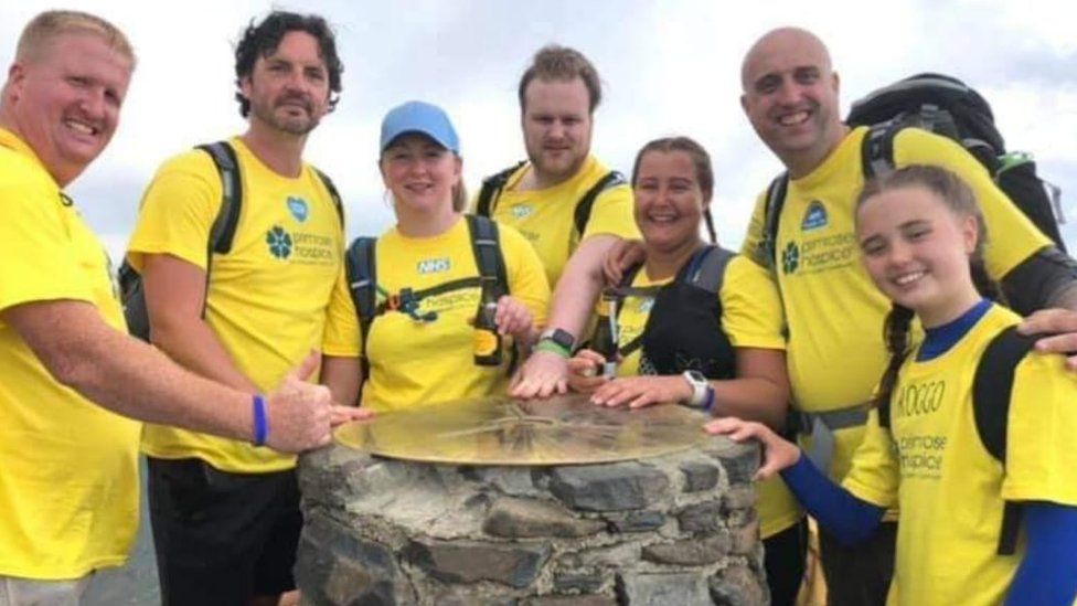 Redditch man in Snowdon trek after six-week Covid-19 coma - BBC News