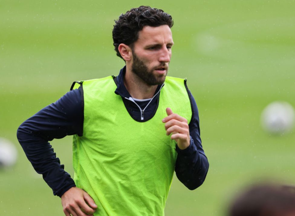 Two changes for Saints, Lamie makes Dundee debut - BBC Sport