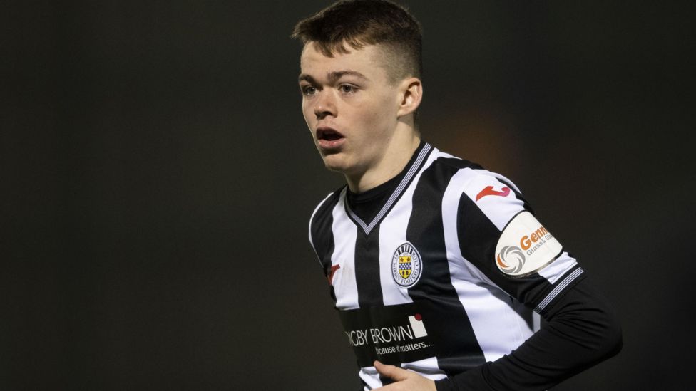 Henderson moves to County 'in search of first-team football' - BBC Sport