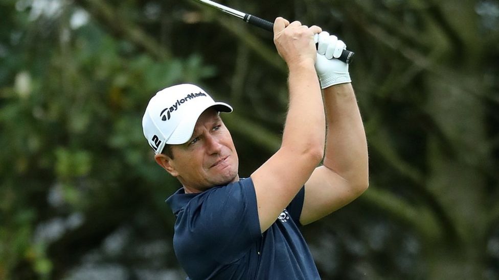 Northern Trust: Russell Henley leads Dustin Johnson after first round ...