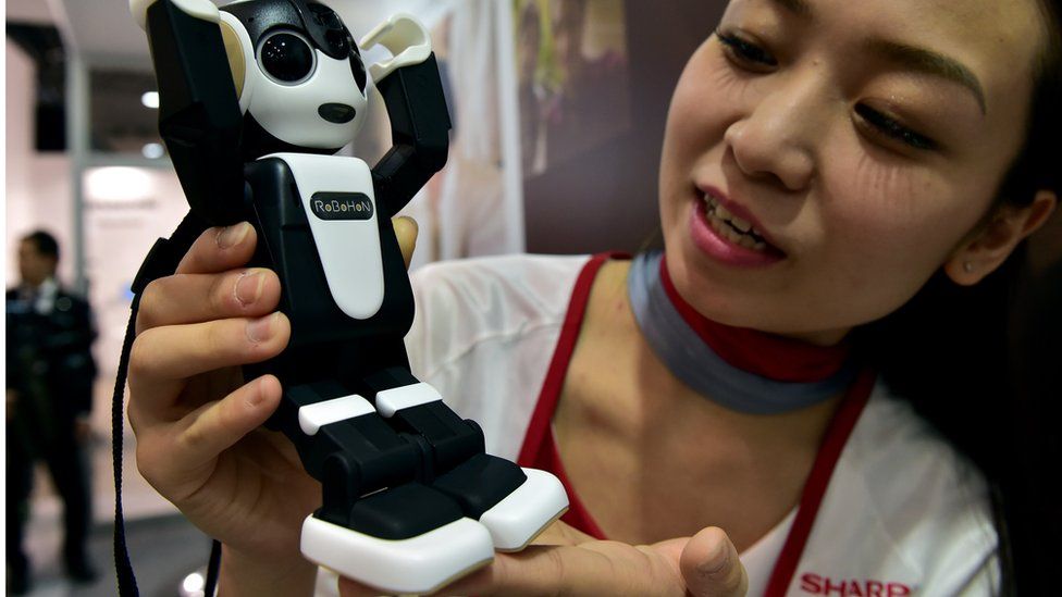 Sharp's shares fall 11% after Foxconn takeover deal stalls - BBC News