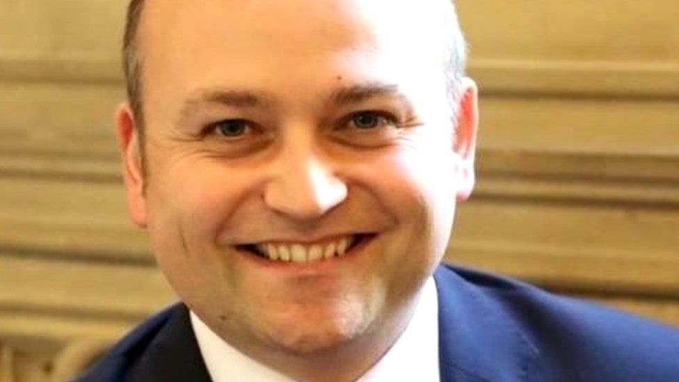 London bus cuts: Bosses did not think of ethnic minority staff, MP says ...