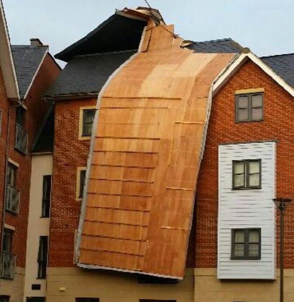 Storm Katie rips roofs off buildings in south of England - BBC News