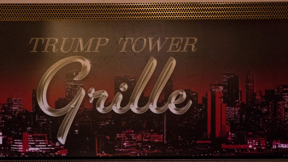 Trump grilled and #ChristmasJumperDay - BBC News