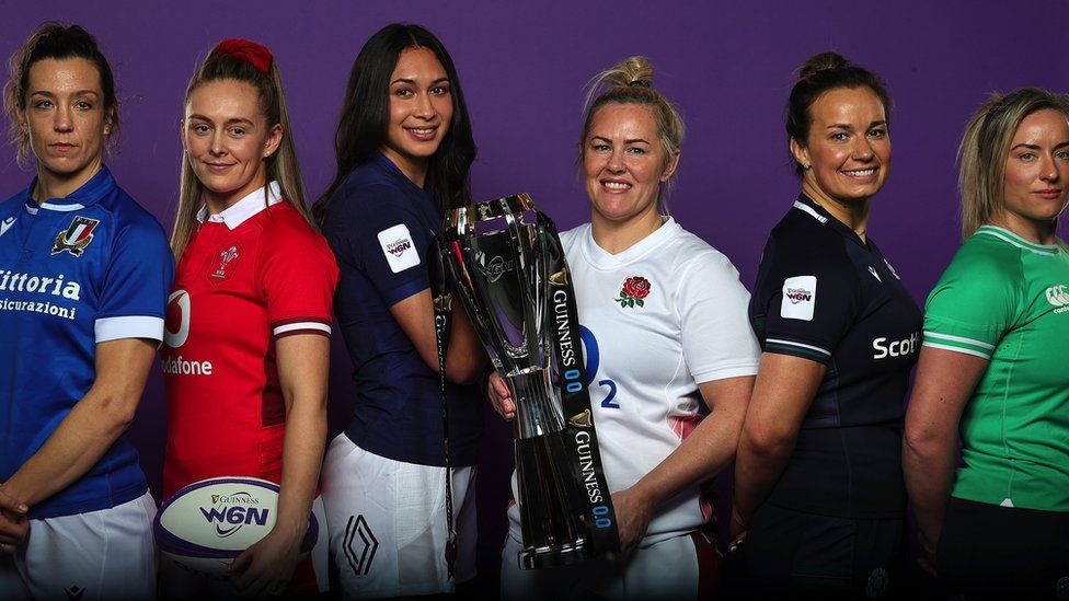 Efelychu camp y llynedd yw’r nod i fenywod rygbi Cymru - BBC Cymru Fyw