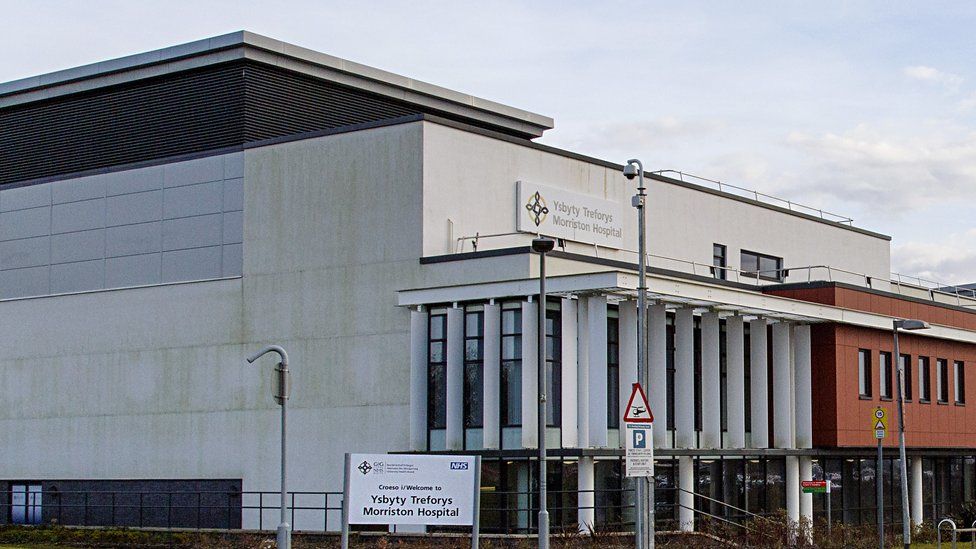 Morriston Hospital bans visitors as Covid and winter bugs rise - BBC News