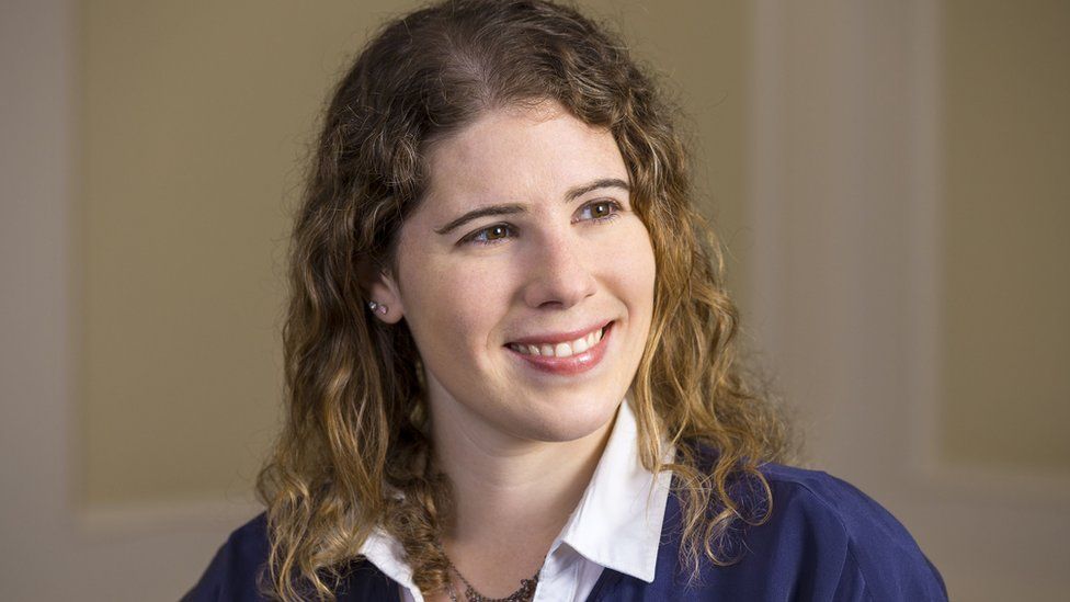 Is it time to ditch the suit and tie? - BBC News