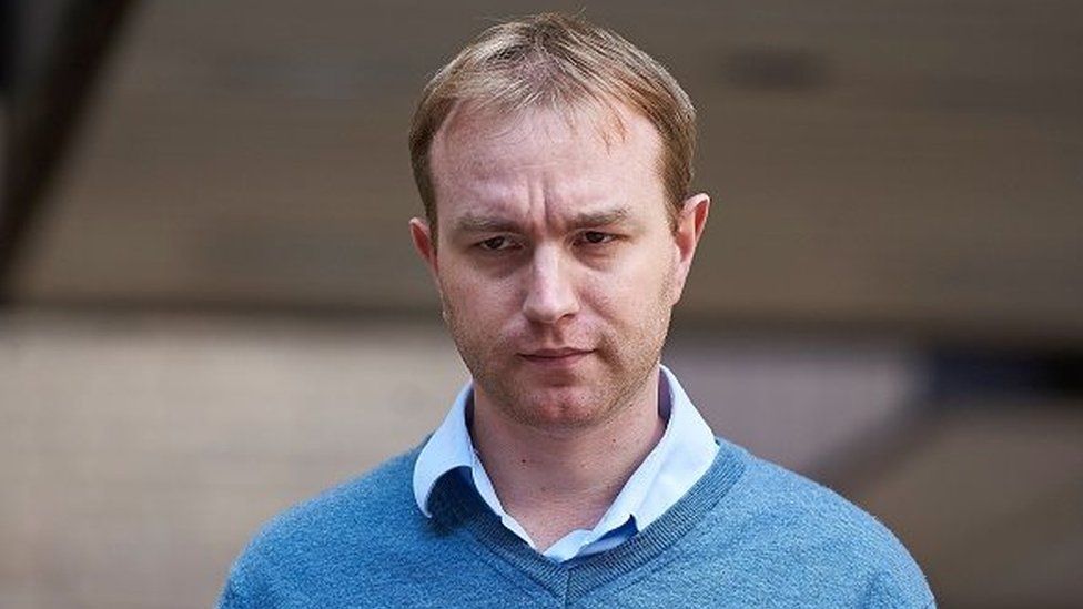 Trader Tom Hayes has Libor rate-rigging sentence cut to 11 years - BBC News