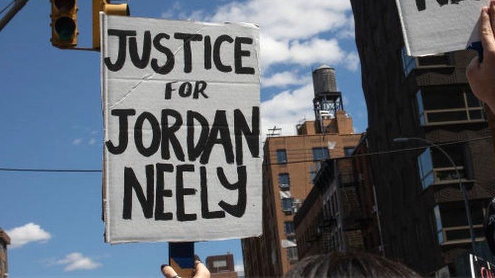 Jordan Neely: Subway chokehold victim laid to rest in New York - BBC News