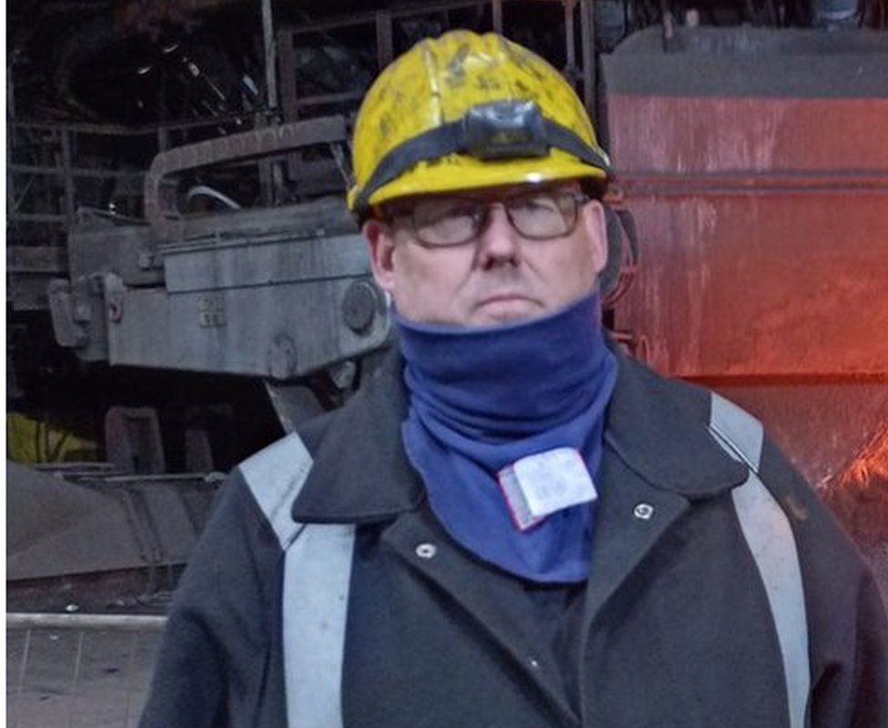 British Steel: Scunthorpe reacts as blast furnaces set to close - BBC News
