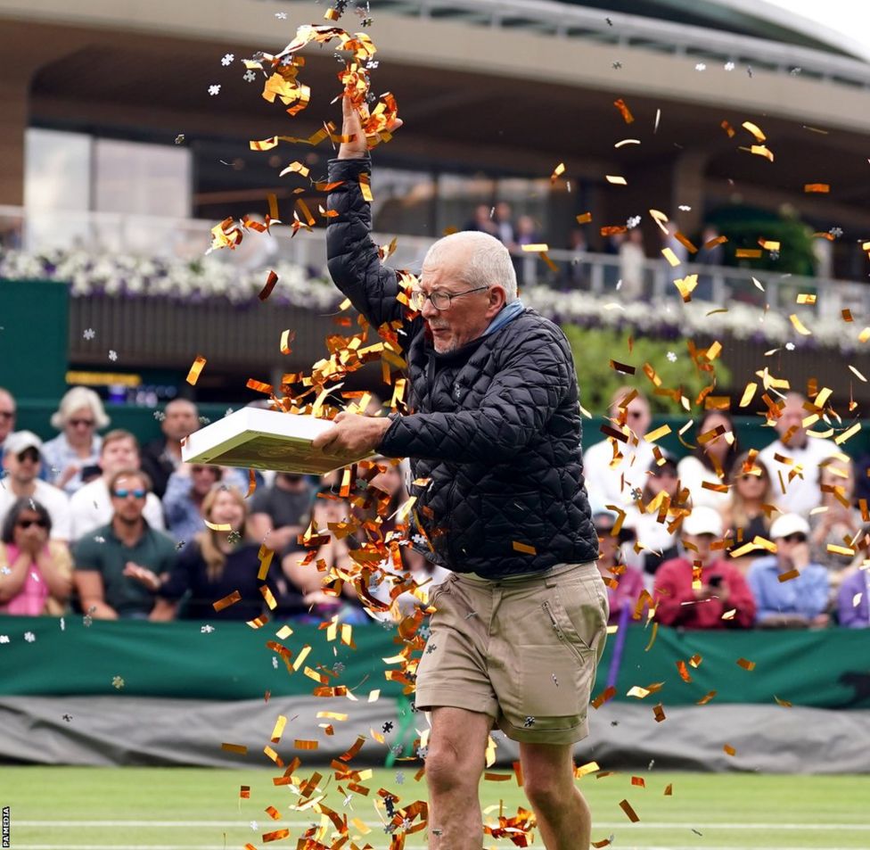 Wimbledon 2023: Just Stop Oil protesters interrupt play twice, jigsaws ...