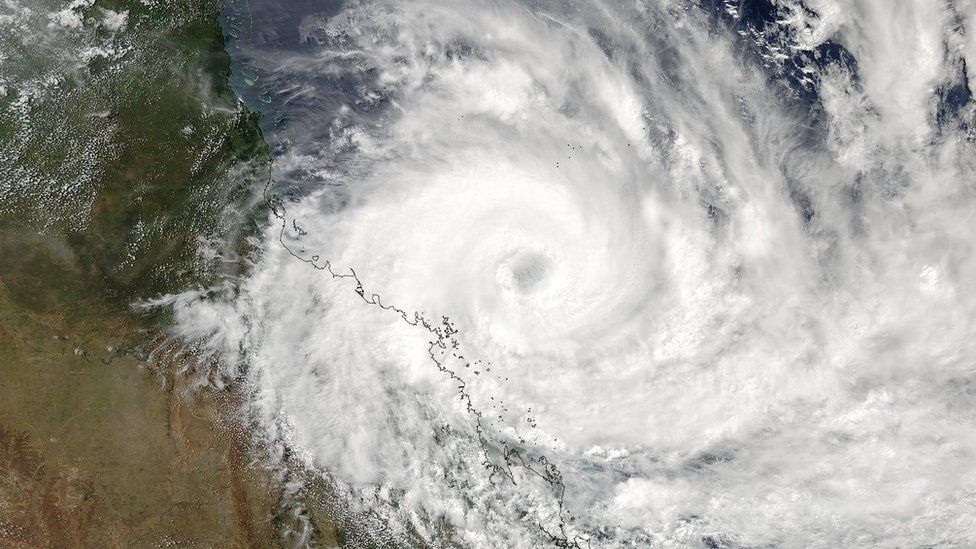 Pictures: The damage caused by Cyclone Debbie in Australia - BBC Newsround