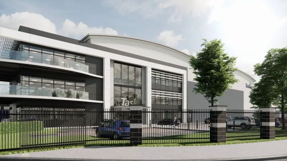 Wolverhampton paper firm's £30m expansion 'to create 50 jobs' - BBC News