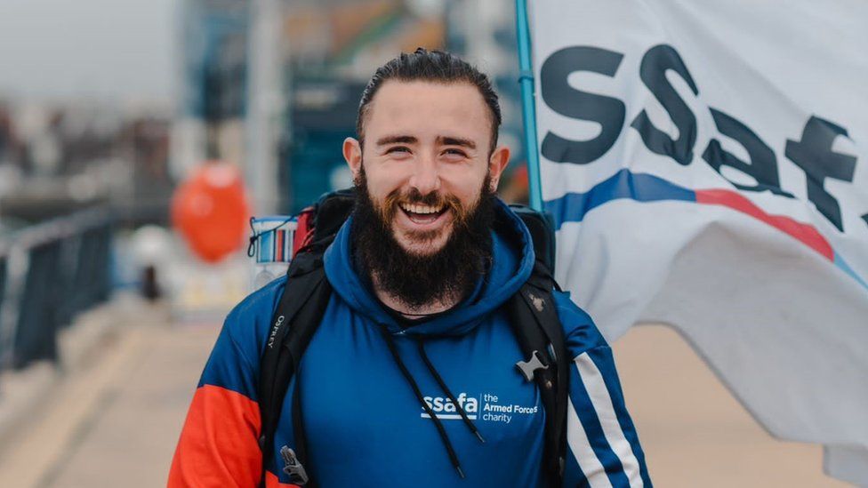 Dumfries army veteran Dan McNeil walks the UK coastline - BBC News