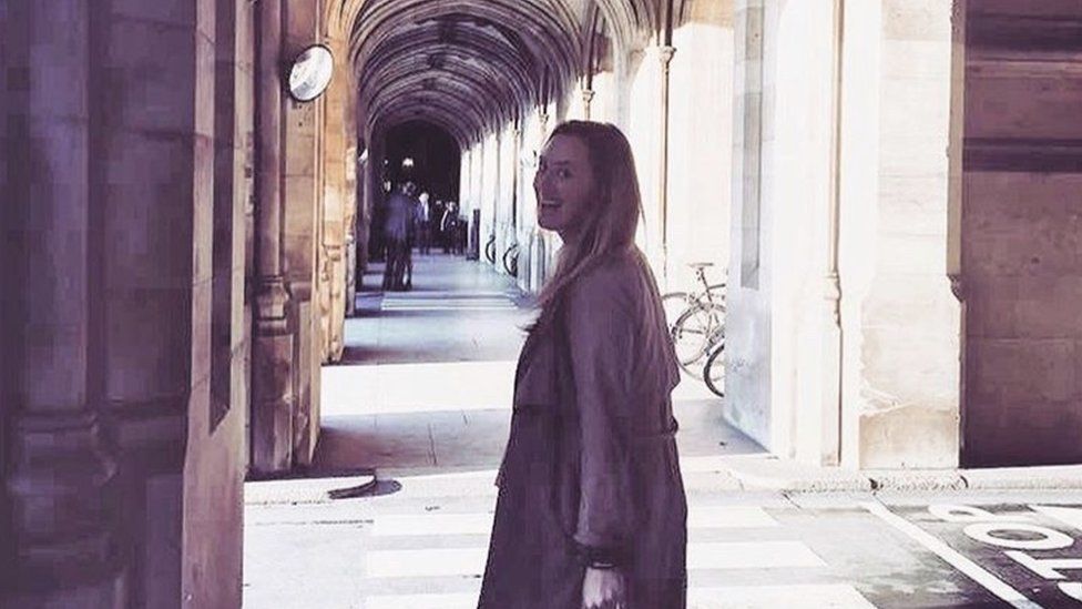 Craffu ar Brexit: Elin James Jones - BBC Cymru Fyw