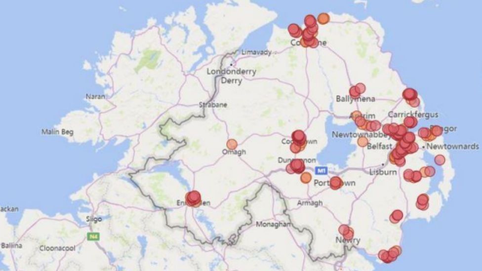 Sea swimming: Does NI's bathing water need to be improved? - BBC News