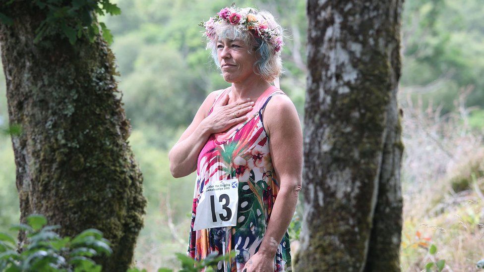 In pictures: Scotland's champion tree huggers - BBC News