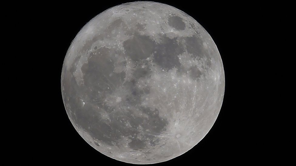 Moonquakes are causing the Moon to shrink over time - BBC Newsround