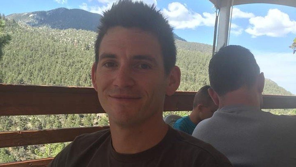 Richard Cole: Theft arrest in Dutch canal victim probe - BBC News