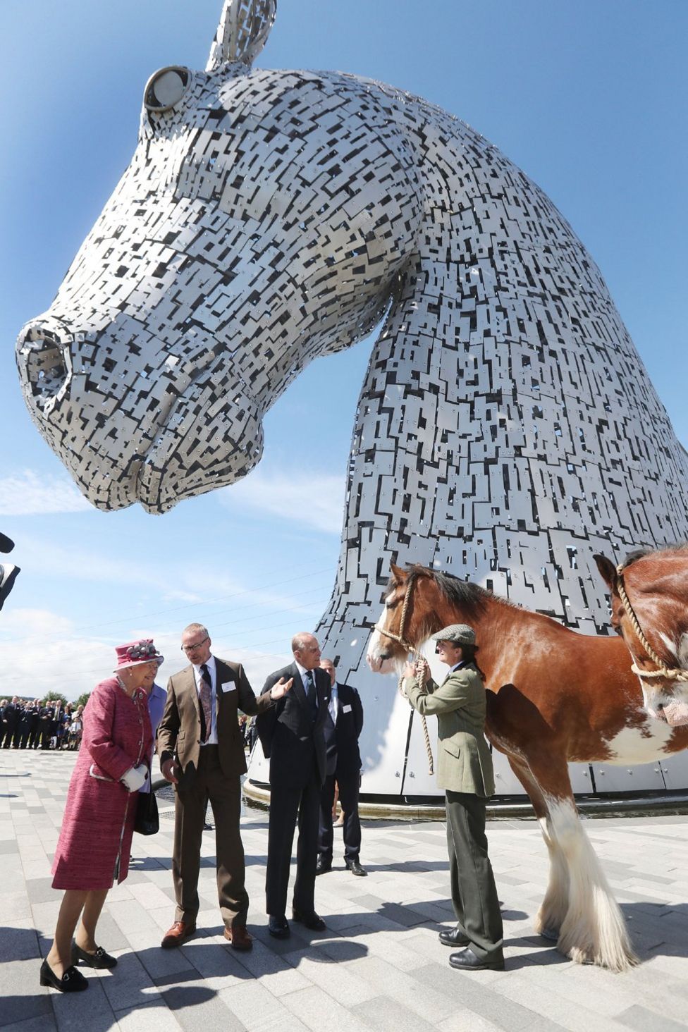 Queen unveils Scotland's newest canal at Helix project - BBC News