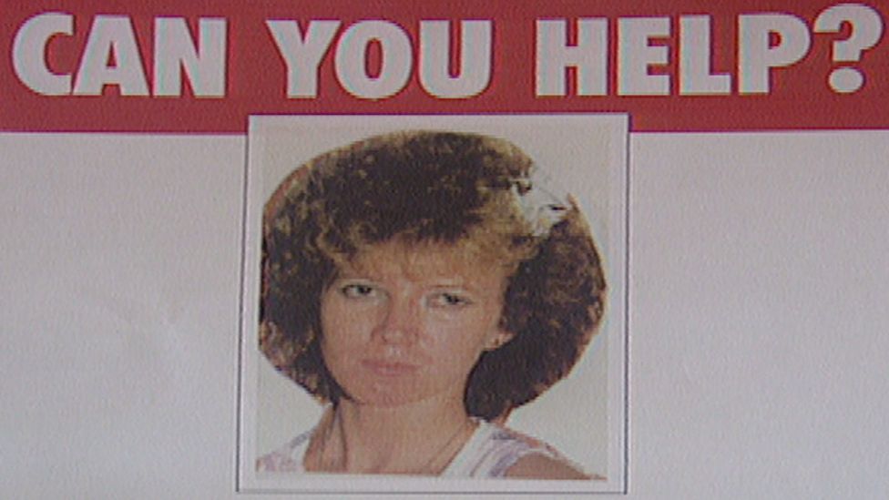 Shona Stevens: Novelty keyring bid to solve 1994 cold case murder - BBC ...