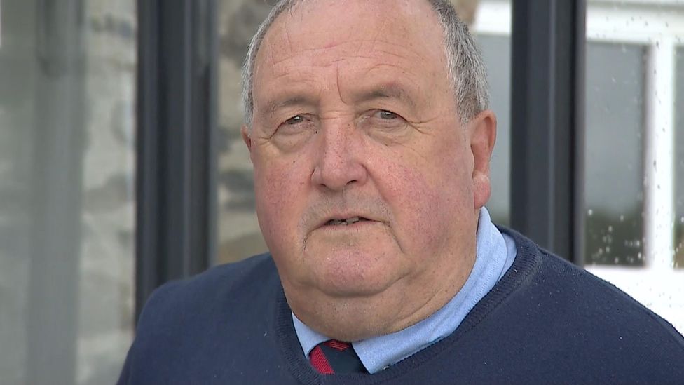 25 mlynedd ers protest yn erbyn ymweliad y Frenhines ag Aber - BBC ...