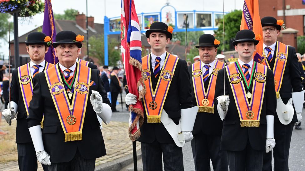 In pictures: Twelfth of July parades - BBC News