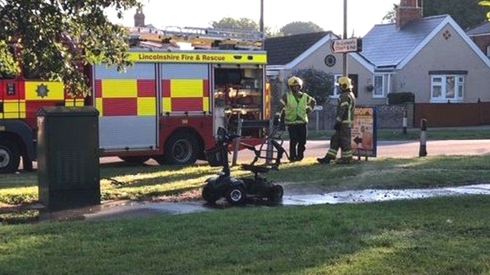Man saved from Skegness mobility scooter fire - BBC News