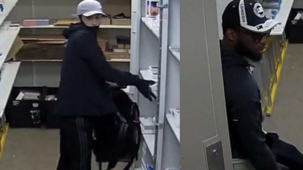 Crawley phone shop raid: Two men carry out £50,000 robbery - BBC News