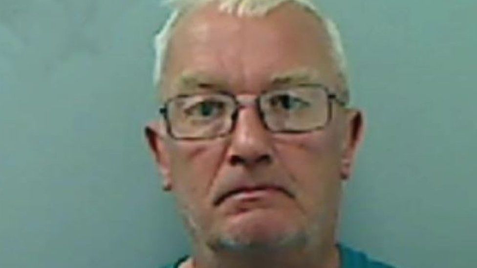 Lorry driver jailed for Middlesbrough child sex grooming bid - BBC News