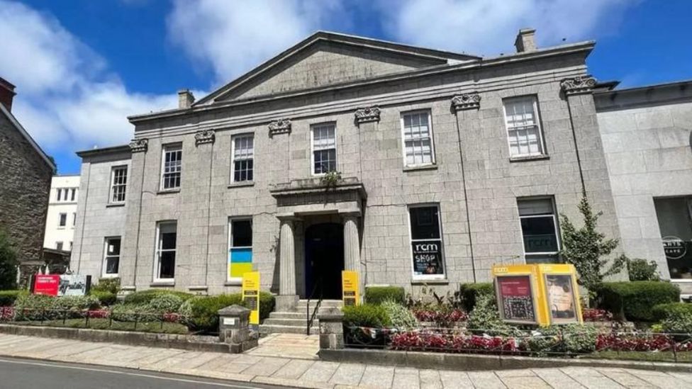 Consortium aims to drive creativity in Cornwall - BBC News