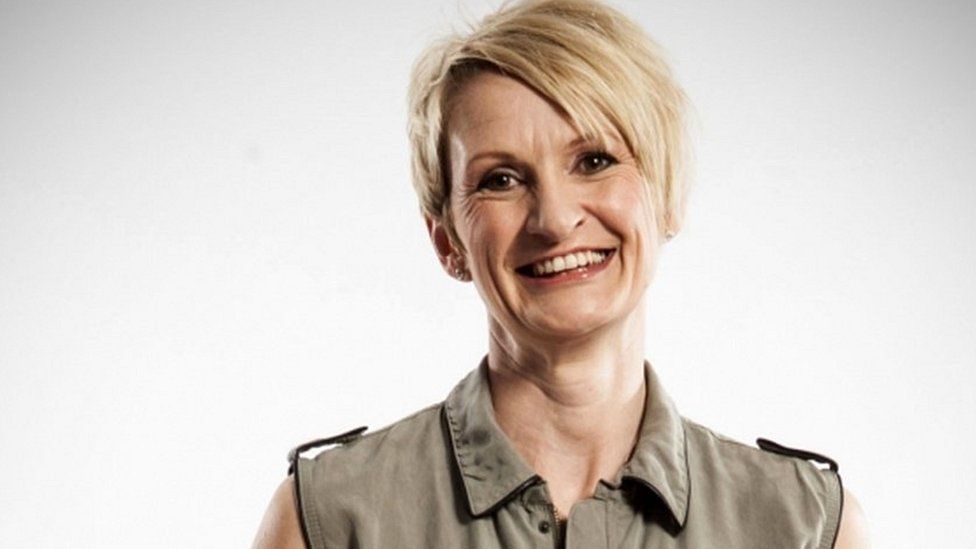 Leeds United employee Lucy Ward wins sex discrimination case - BBC News