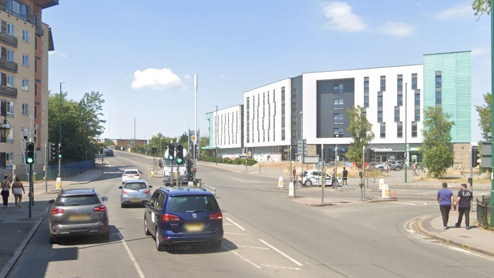 Nottingham: New 20mph limits planned on 'high risk' city roads - BBC News