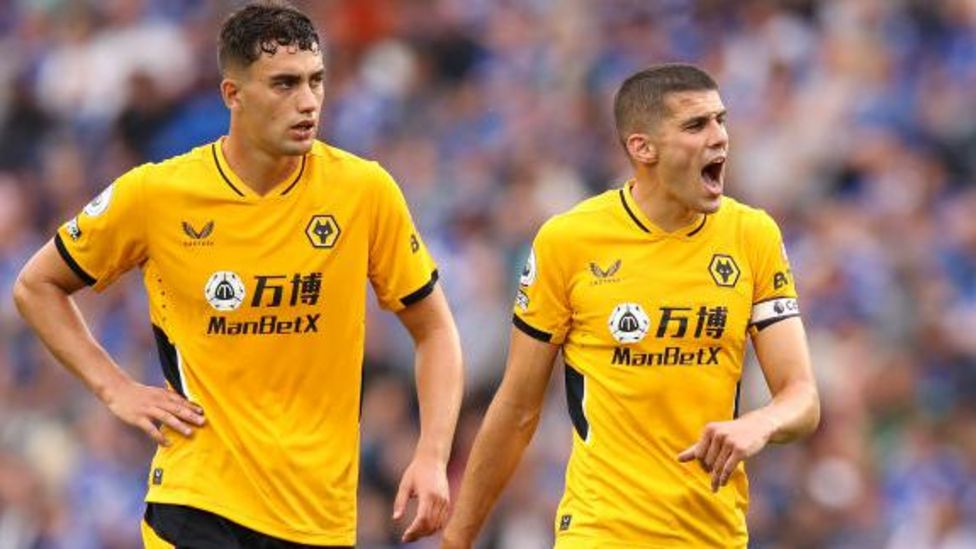 Wolves play back-three 'as well as anyone' - BBC Sport