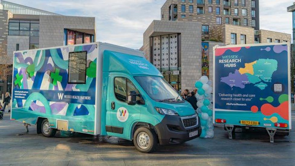 Arts University Bournemouth students design new NHS bus artwork - BBC News