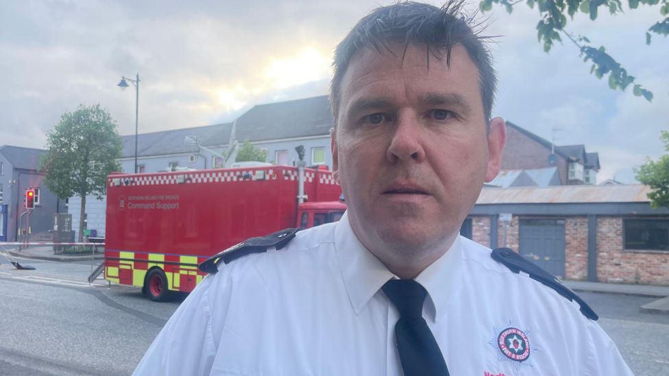 Limavady fire: Street remains shut after asbestos found at scene - BBC News