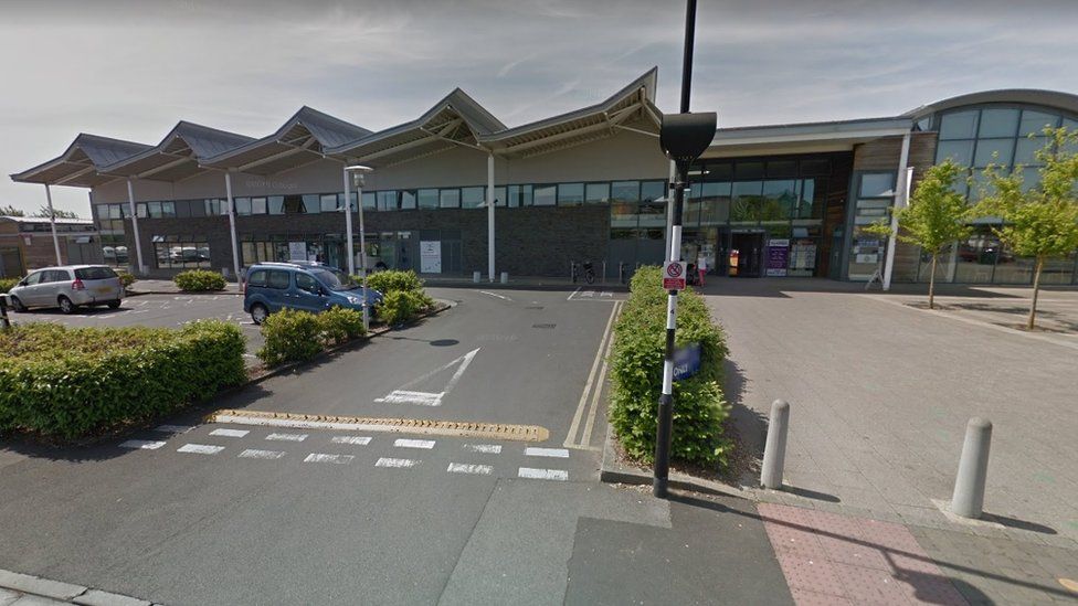 Clevedon school plans approved despite 1,000 objections - BBC News