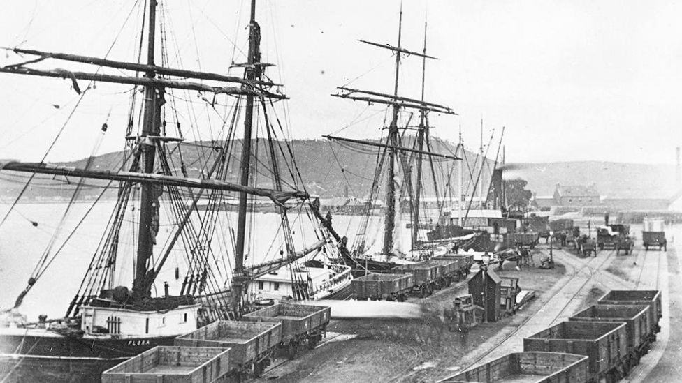 Inverness Harbour Trust marks port's 175th anniversary - BBC News