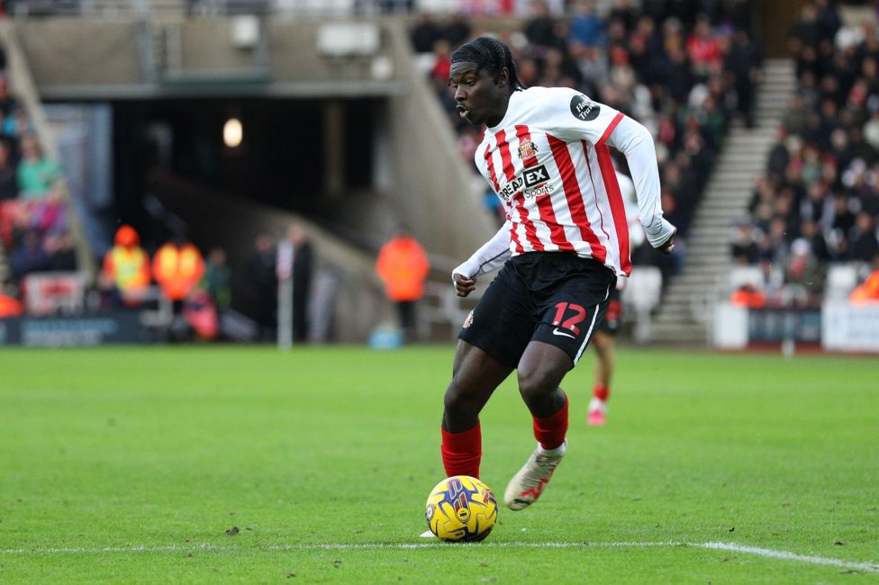 Sunderland transfer news: Mayenda joins Hibernian on loan - BBC Sport